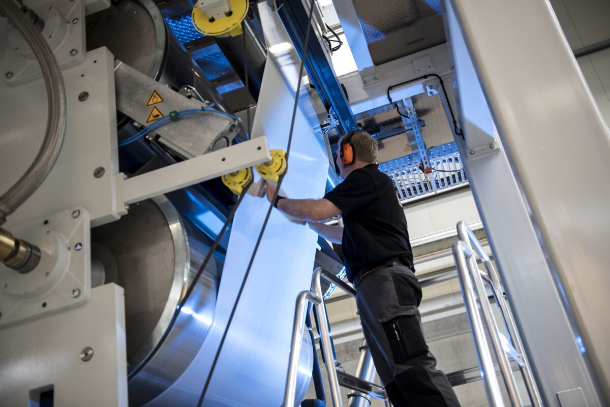 Jade-Pack - manufacturer of sustainable packaging material / cardboard